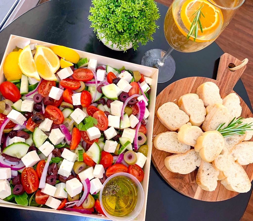 Greek Salad Artisan Box | Fresh Artisan Salads | Overwood Artisan ...